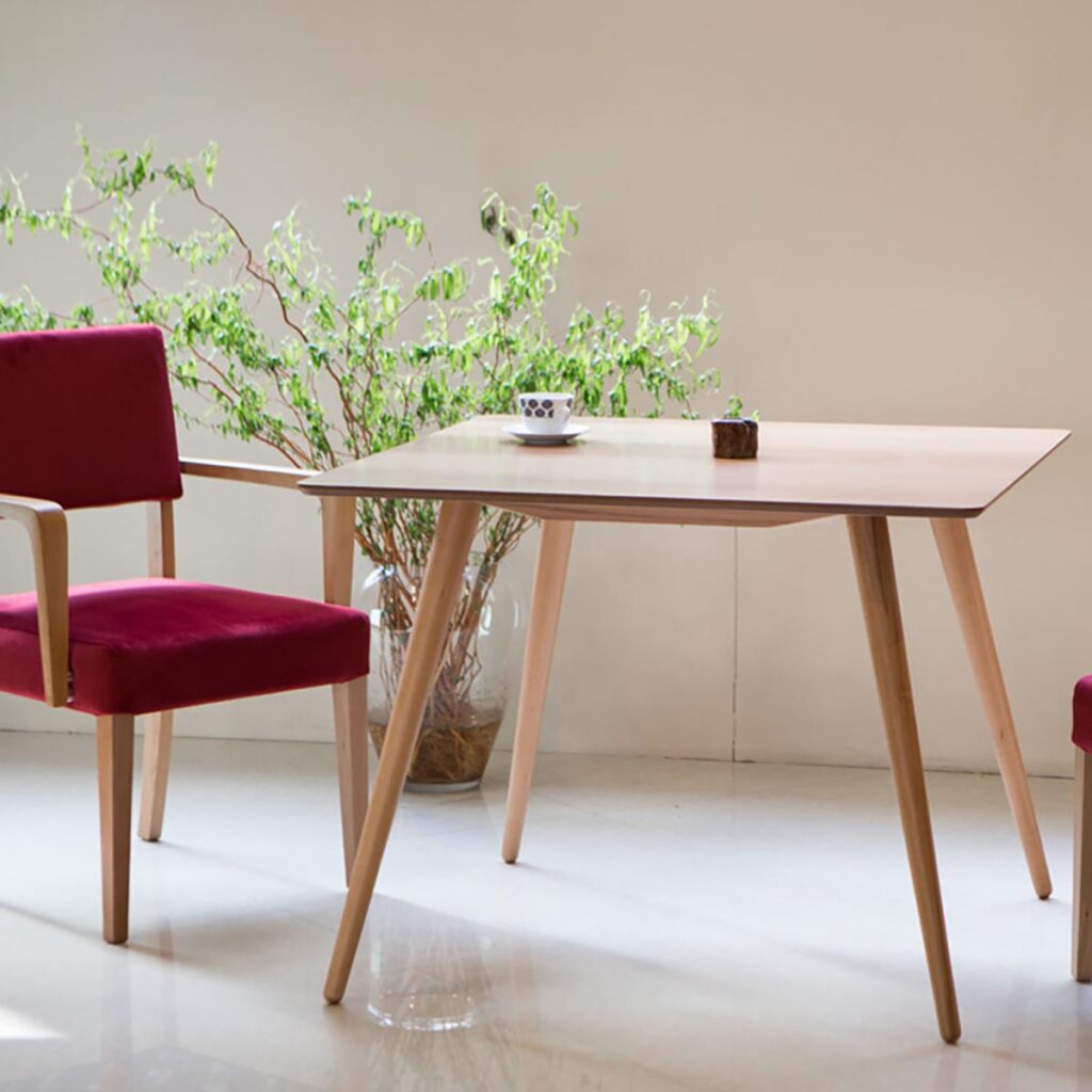 Selena modern wood dining table, Buy online & in-store| LEOPARD